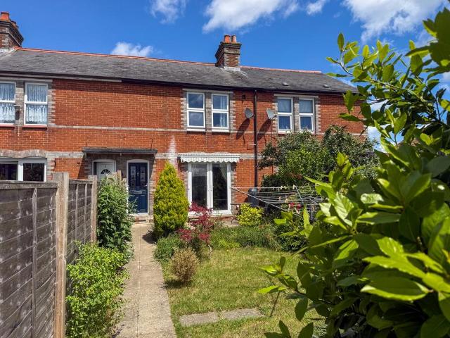 2 bedroom terraced house for sale