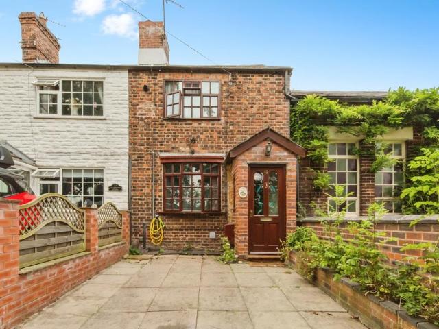 2 bedroom terraced house for sale