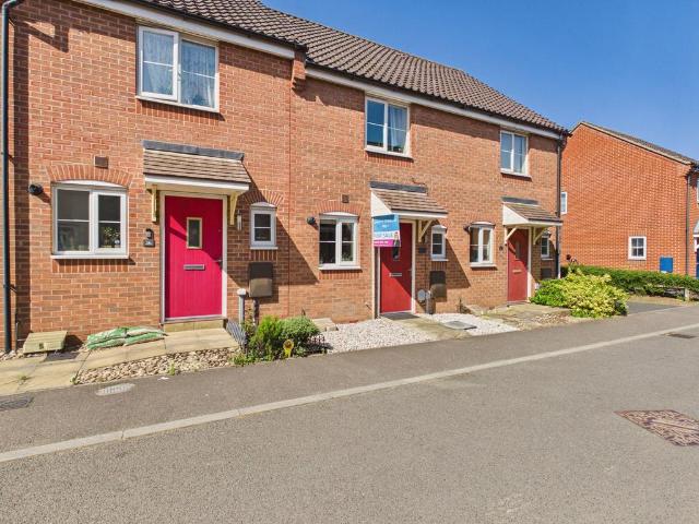 2 bedroom terraced house for sale