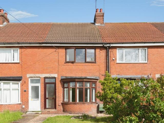 2 bedroom terraced house for sale