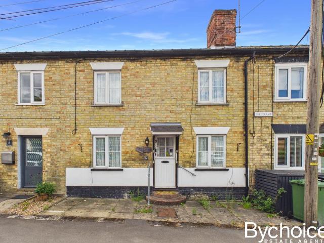 2 bedroom terraced house for sale