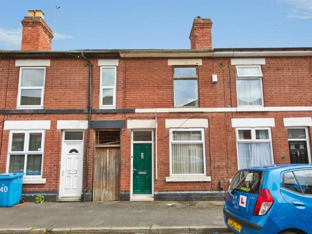 2 bedroom terraced house for sale