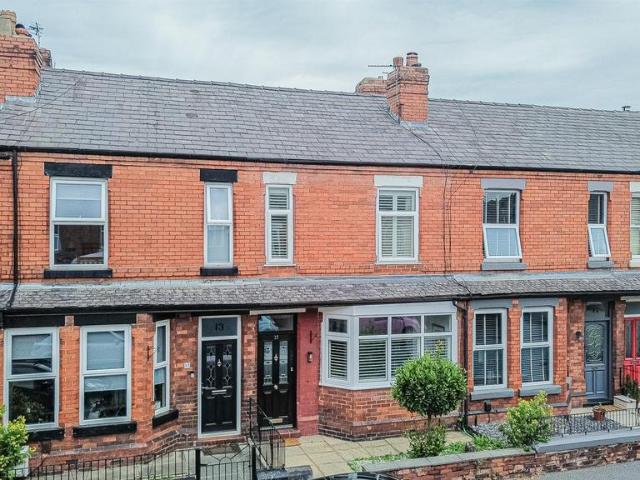 2 bedroom terraced house for sale