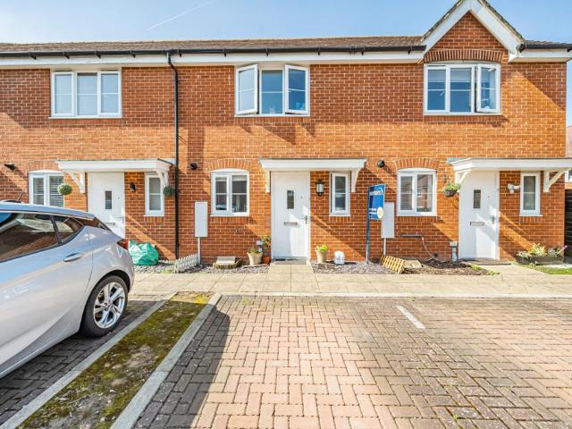 2 bedroom terraced house for sale