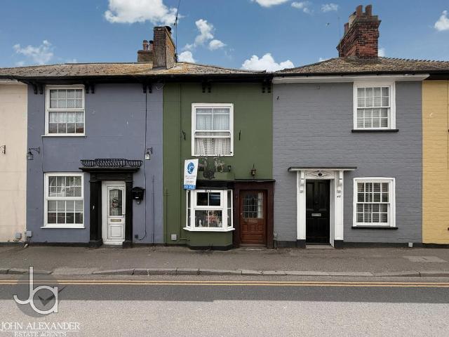 2 bedroom terraced house for sale