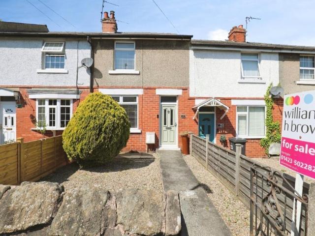 2 bedroom terraced house for sale