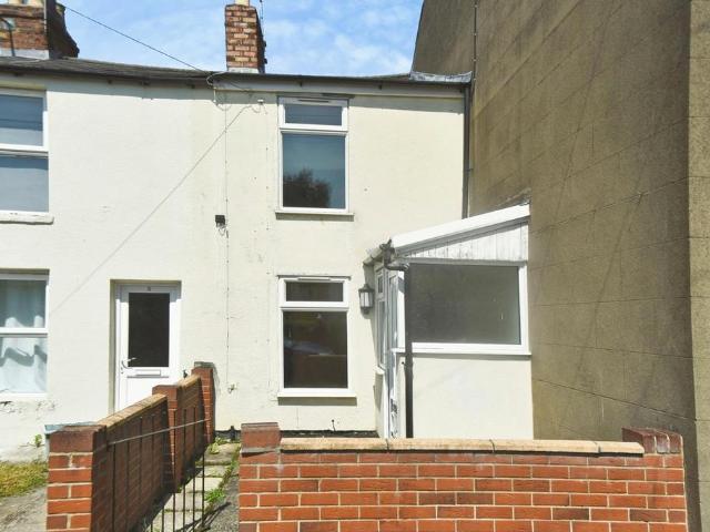 2 bedroom terraced house for sale