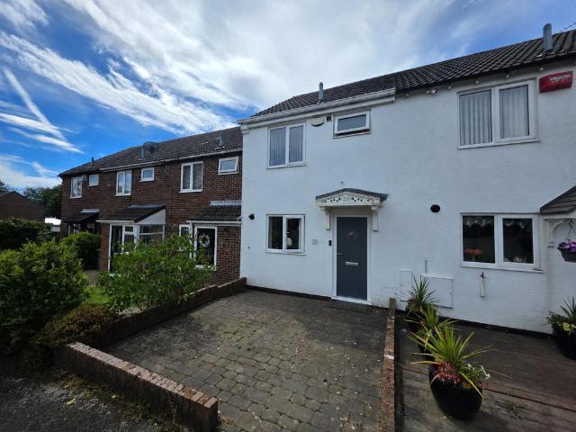 2 bedroom terraced house for sale
