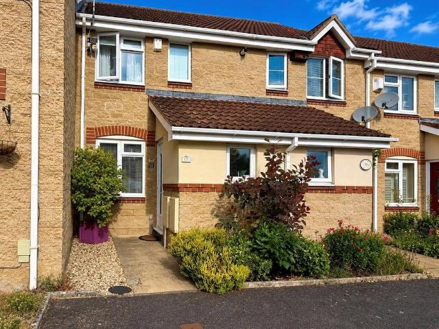 2 bedroom terraced house for sale
