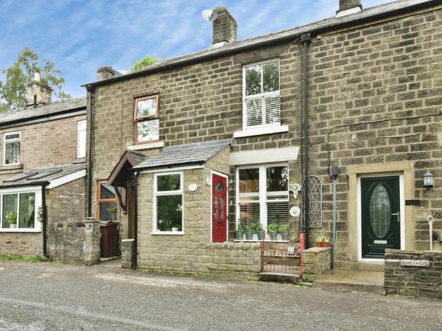 2 bedroom terraced house for sale