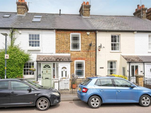 2 bedroom terraced house for sale