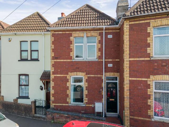 2 bedroom terraced house for sale