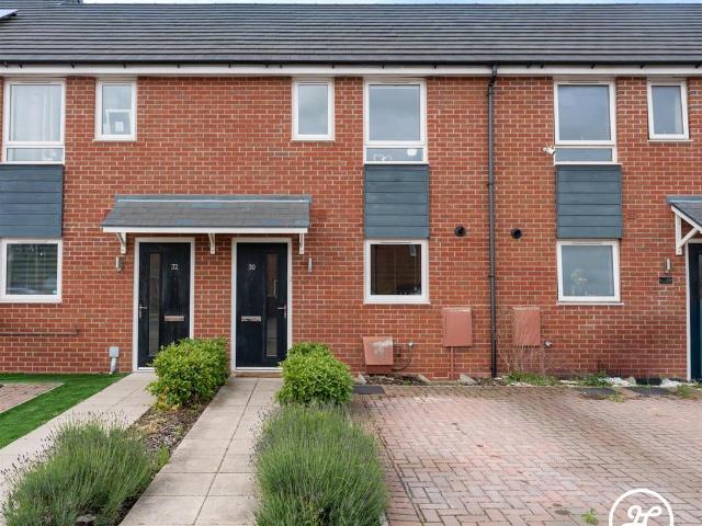 2 bedroom terraced house for sale
