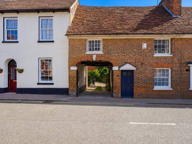 2 bedroom terraced house for sale