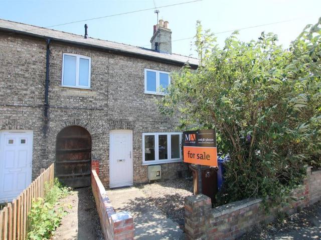 2 bedroom terraced house for sale