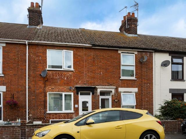 2 bedroom terraced house for sale