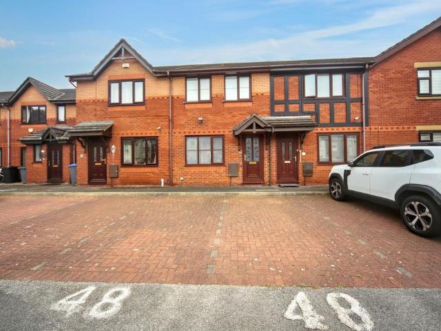 2 bedroom terraced house for sale