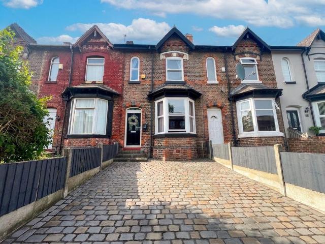 2 bedroom terraced house for sale