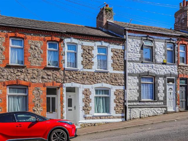 2 bedroom terraced house for sale