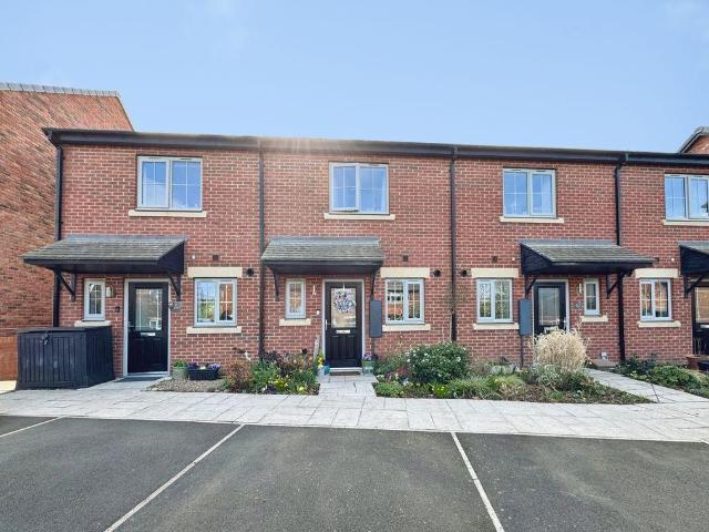 2 bedroom terraced house for sale