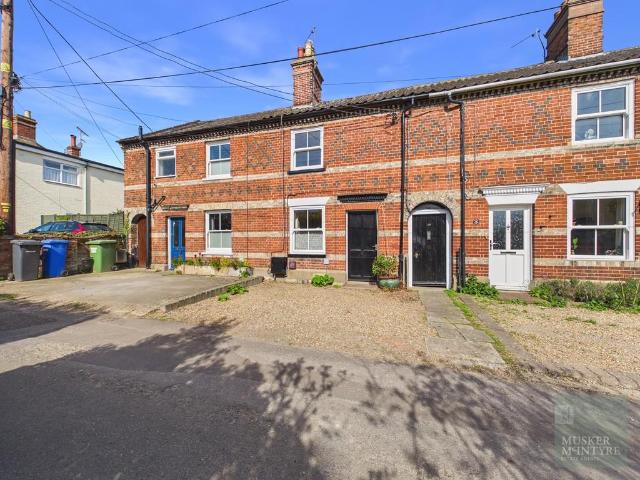 2 bedroom terraced house for sale