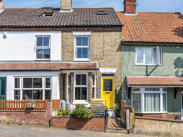2 bedroom terraced house for sale