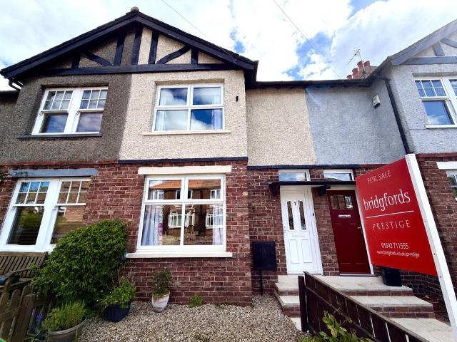 2 bedroom terraced house for sale
