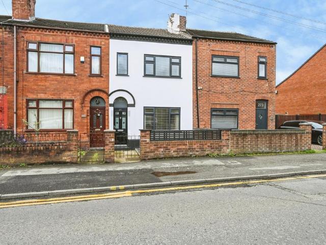 2 bedroom terraced house for sale