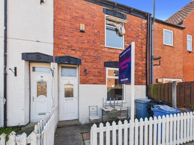 2 bedroom terraced house for sale
