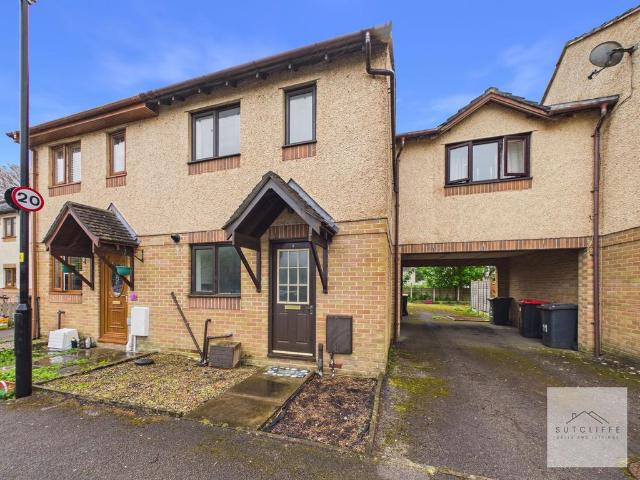 2 bedroom terraced house for sale