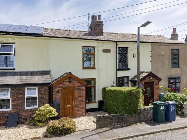 2 bedroom terraced house for sale
