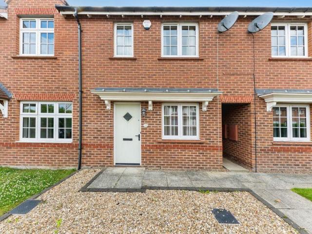 2 bedroom terraced house for sale