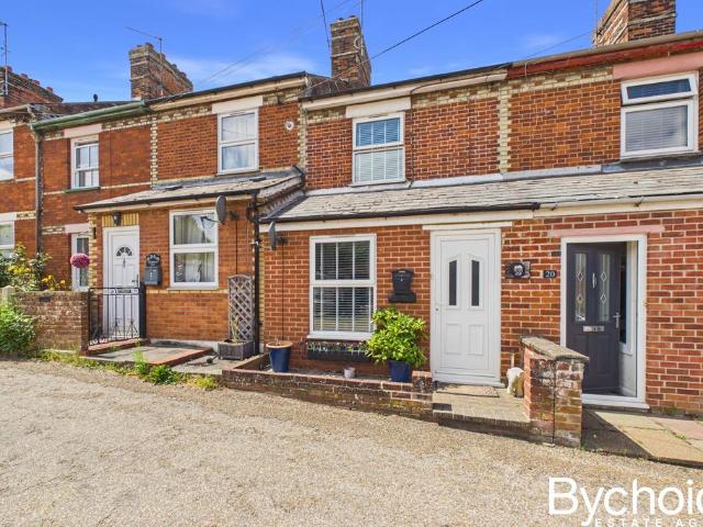 2 bedroom terraced house for sale