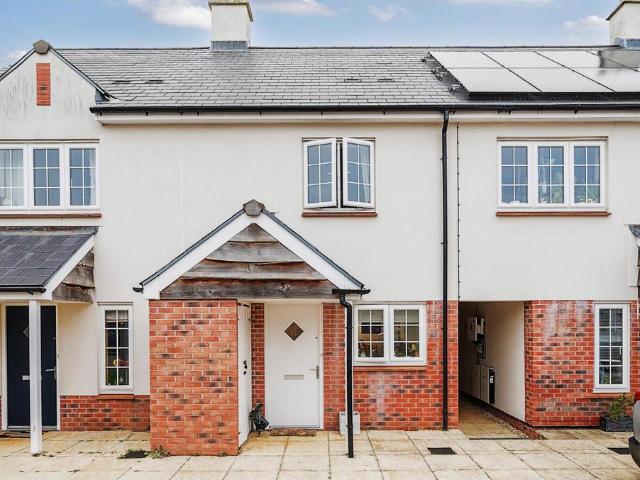 2 bedroom terraced house for sale