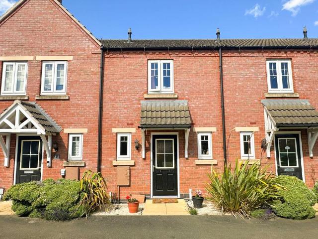 2 bedroom terraced house for sale