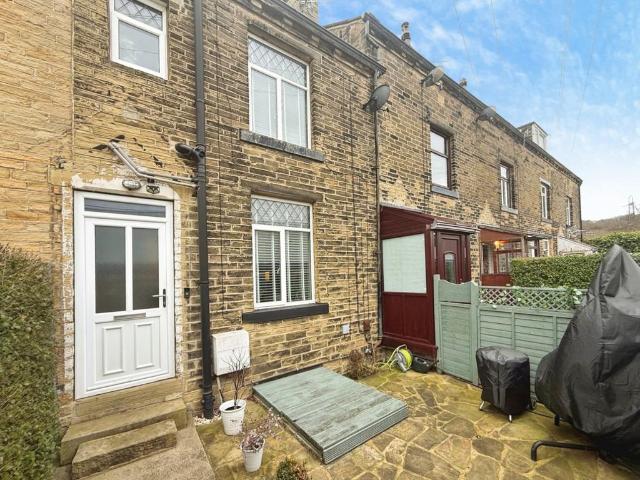 2 bedroom terraced house for sale
