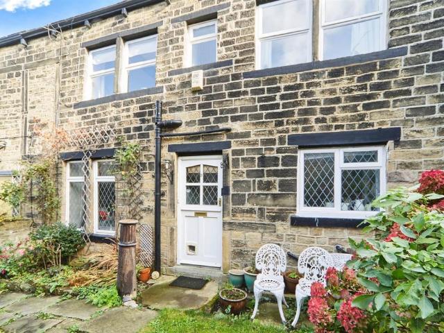 2 bedroom terraced house for sale