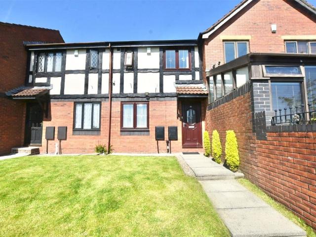 2 bedroom terraced house for sale