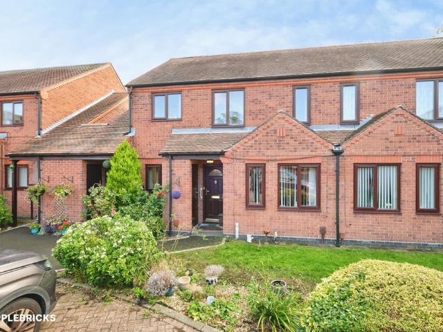 2 bedroom terraced house for sale
