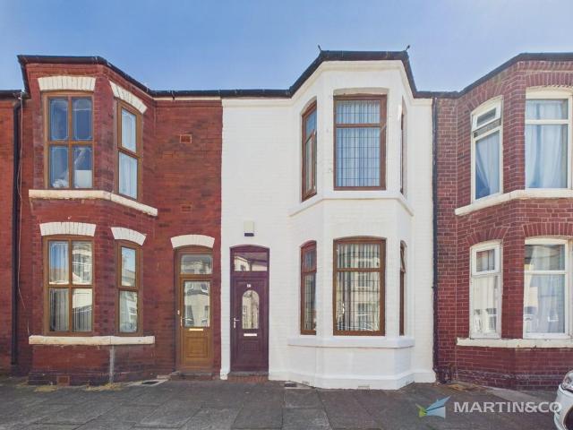 2 bedroom terraced house for sale
