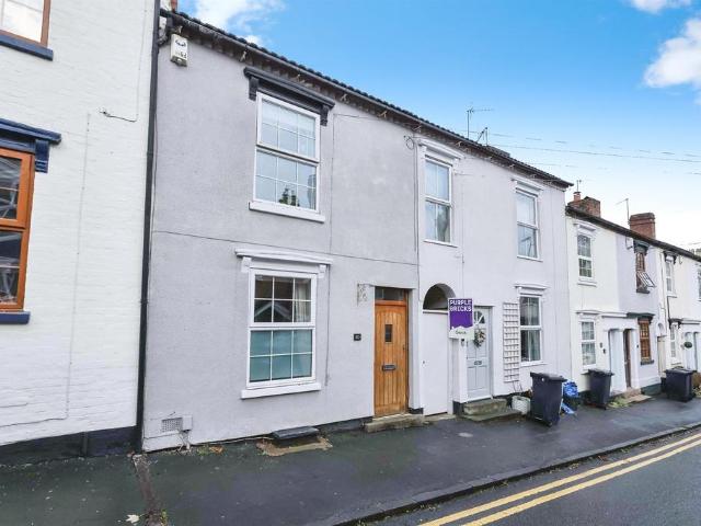 2 bedroom terraced house for sale