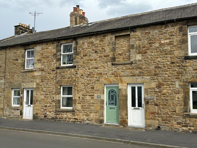 2 bedroom terraced house for sale