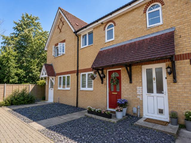 2 bedroom terraced house for sale