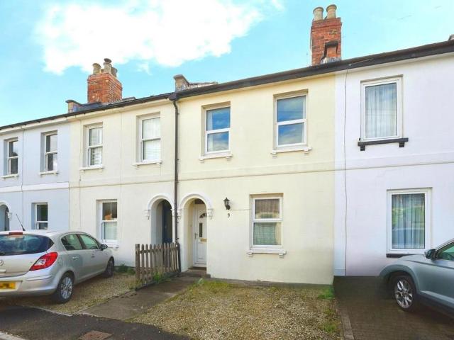 2 bedroom terraced house for sale