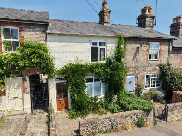 2 bedroom terraced house for sale