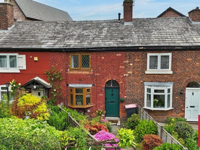 2 bedroom terraced house for sale