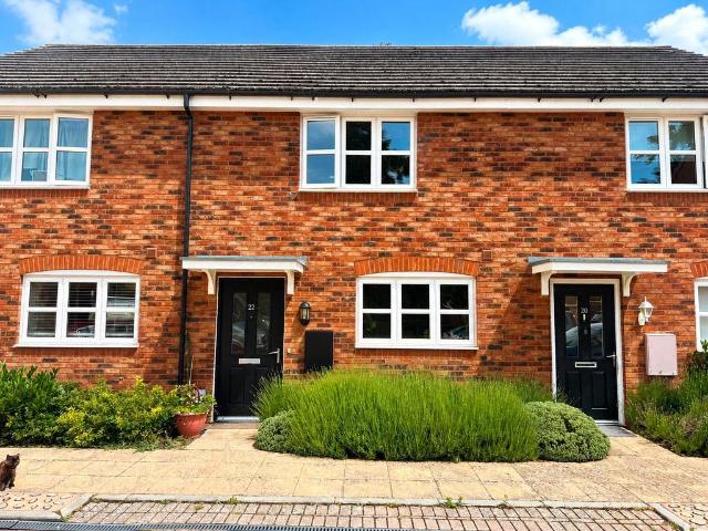 2 bedroom terraced house for sale