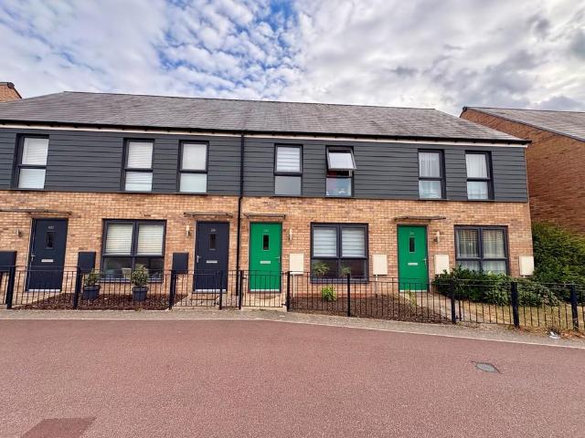 2 bedroom terraced house for sale