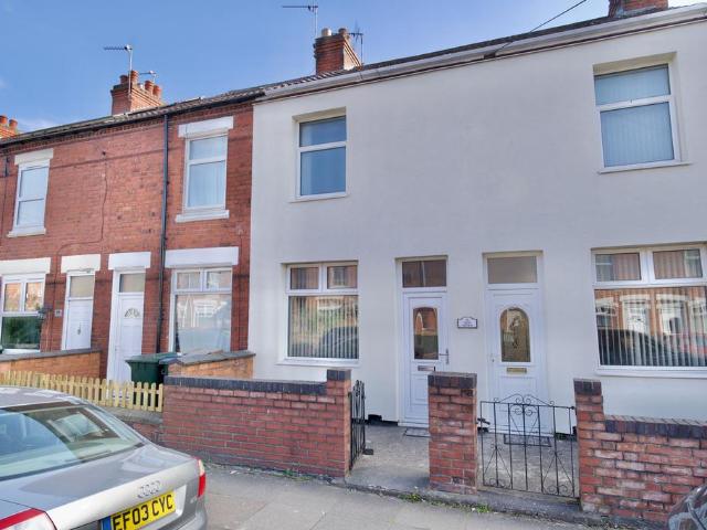 2 bedroom terraced house for sale