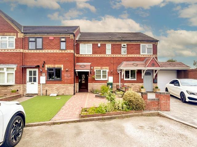 2 bedroom terraced house for sale